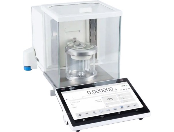 Microbalance with piston pipettes calibration 21g/1µg